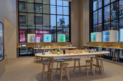 The Google store in Chelsea (New-York): experiential and different from ...